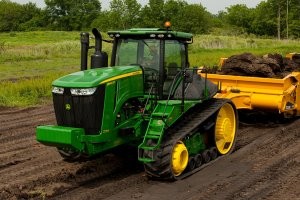 John Deere’s new Scraper Special Series Tractors designed for toughest ...