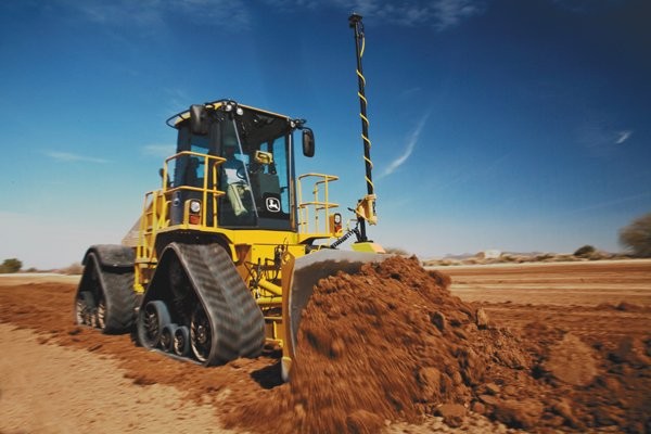 John Deere Announces Alliance with Topcon