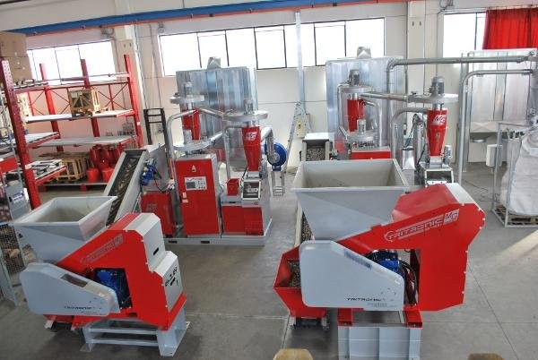 Recycling Equipment Canada partners with OBC to distribute MG-branded ...