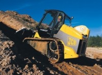 JCB Robot 190T and 1110T feature side entry