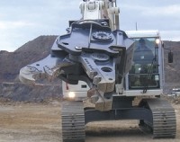 Concrete processors with three quick-change jaw options