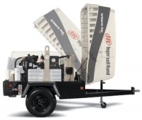 Compressor’s canopy opens 90 degrees for access