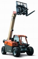 Super compact telehandler