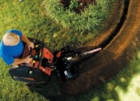 15-horsepower trencher with articulation joint