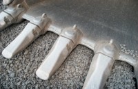 Hammerless tooth locking mechanism improves safety