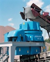Rotor retrofittable into any autogenous VSI crusher
