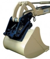 Quick coupler for mini-excavator attachments