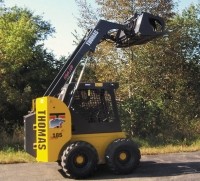Thomas debuts 185 skid-steer loader