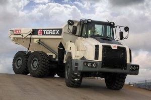 New 30-ton articulated truck boasts highest horsepower and torque in ...