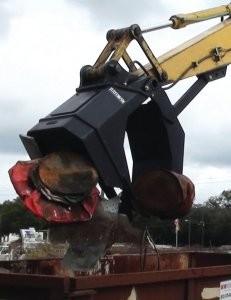 Latest version of Demo-Mag combines grapple and magnet