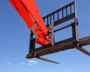 Manitou Introduces a Industry-Exclusive Boom Tip Lift Hook for MT ...