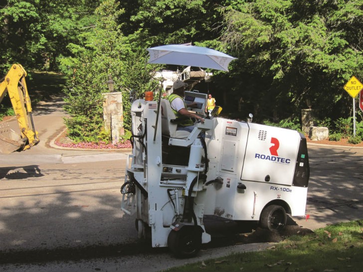 Roadtec Brings Back Innovative Design for SP-100e Stealth Paver