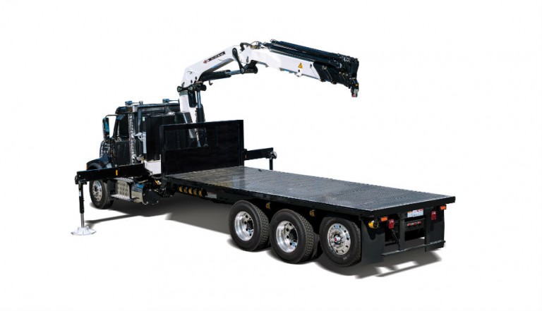New IMT 32 tm Articulating Crane Offers More Productivity