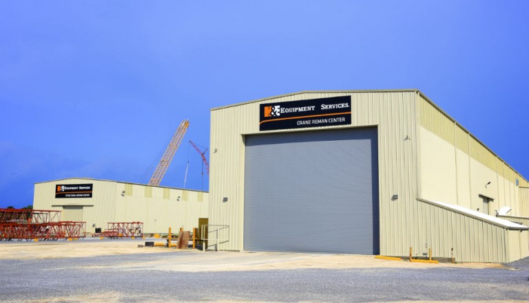 H&E Unveils New Manitowoc Crane Remanufacturing Center