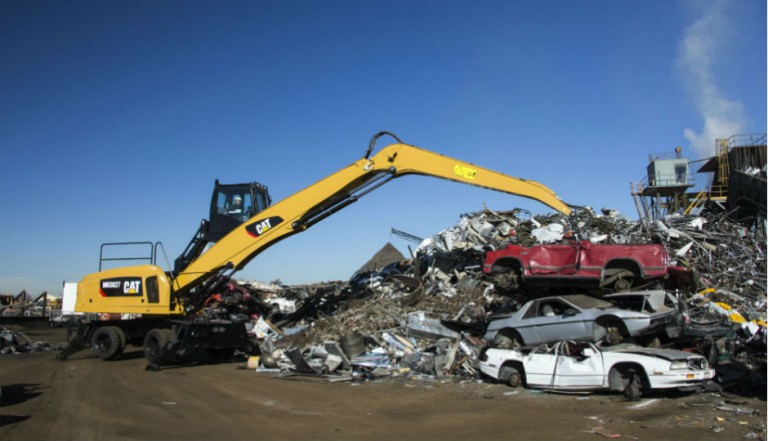 New Cat MH3027 Wheeled Material Handler