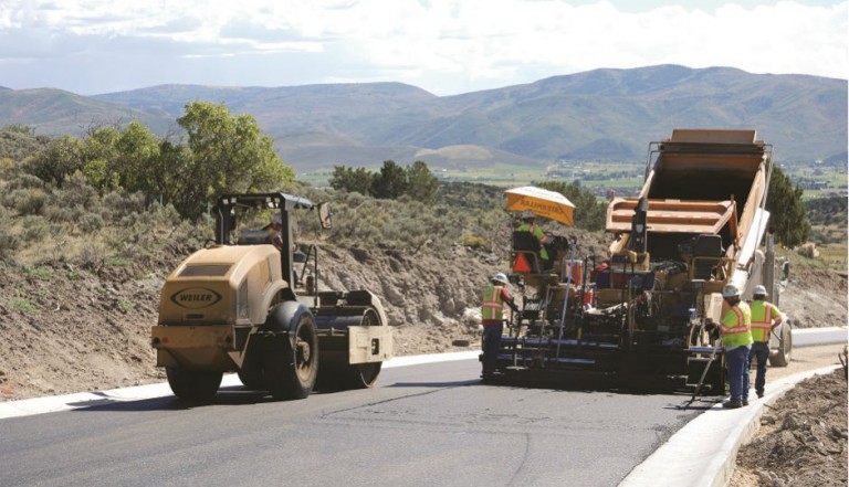 Weiler Combination Compactor Meets Challenge of Asphalt Paving in Mountains