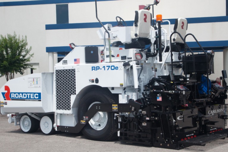 Roadtec RP-170e Asphalt Pavers | Heavy Equipment Guide