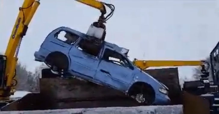 OverBuilt baler/logger takes on ELVs