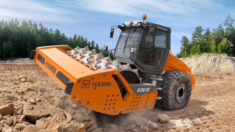 2 IN 1: Crush and compact rock with VC compactors from HAMM