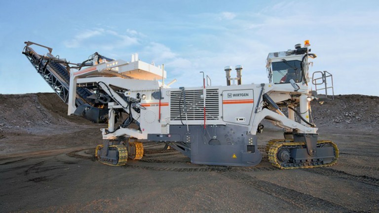 Wirtgen 2500 SM surface miner on display at MINExpo - Heavy Equipment Guide