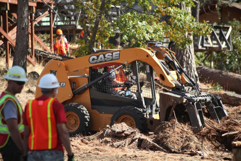 Case and Sonsray Machinery assist Team Rubicon during National Day of ...