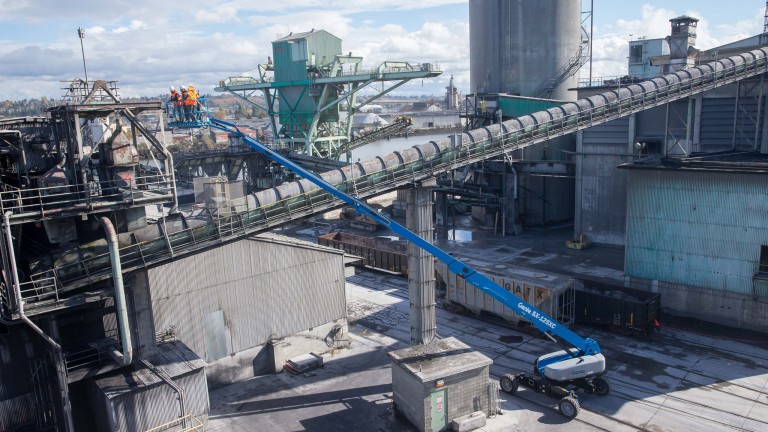 Telescopic booms offer heavy lifting with smooth range of motion