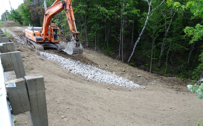 Contractor solves culvert replacement with rental of HammerHead pipe ...