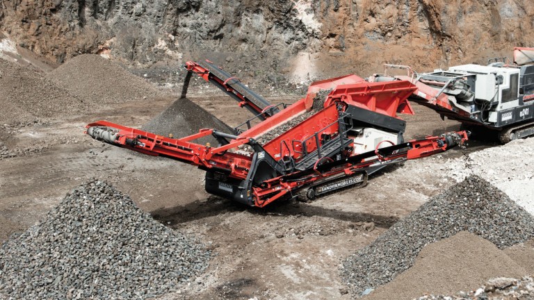 Sandvik expands range of scalpers with compact yet capable QE241 Sandvik expands range of scalpers with compact yet capable QE241