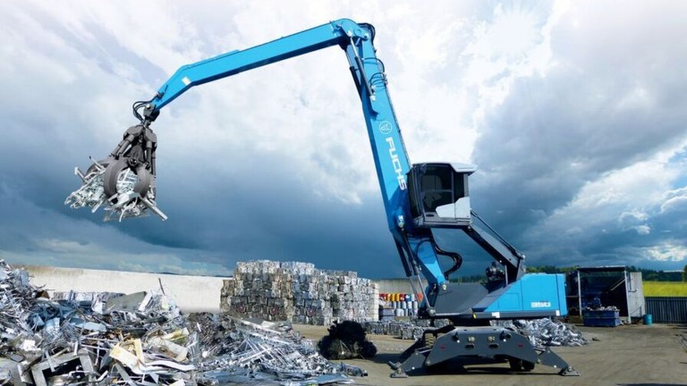 Fuchs shows latest model MHL F2 series material handlers at ISRI 2018