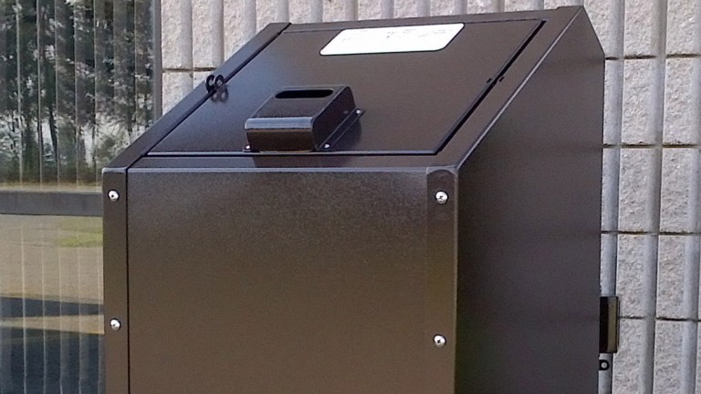 Animal proof waste & recycling containers are ideal for rural areas