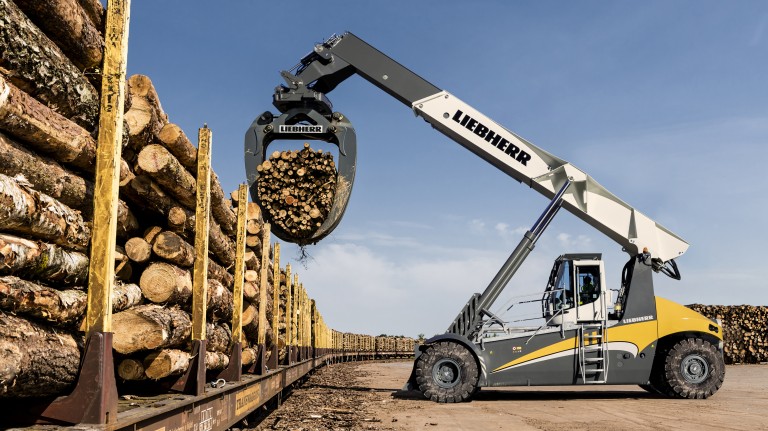 Liebherr premieres log handler at bauma 2019