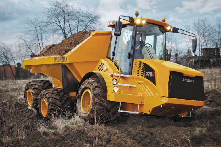 Hydrema launches 2 new stage 5 6x6 machines