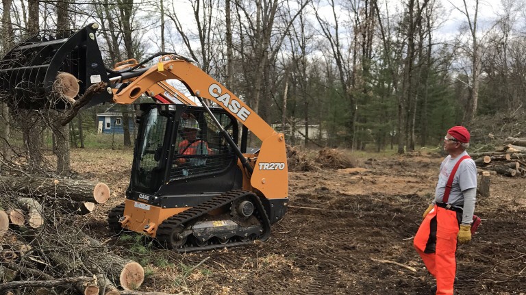 Case dealer Ina Store supports Team Rubicon and Habitat for Humanity ...