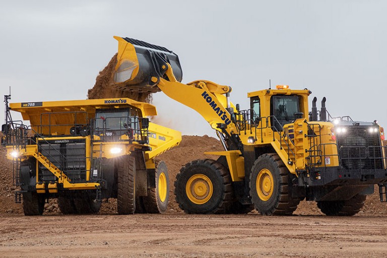 Komatsu HD785-8 Rigid Haulers | Heavy Equipment Guide