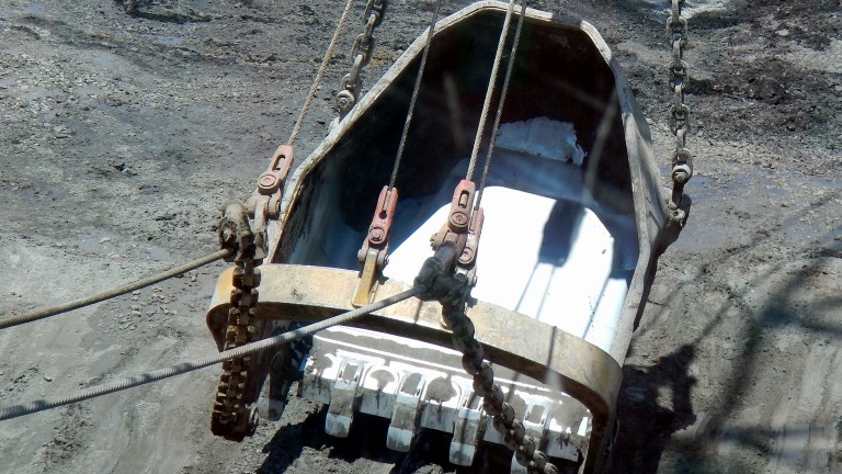 Caterpillar dragline bucket offers increased fill speed