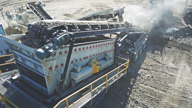 Haver & Boecker Niagara pair eccentric vibrating screens with ...