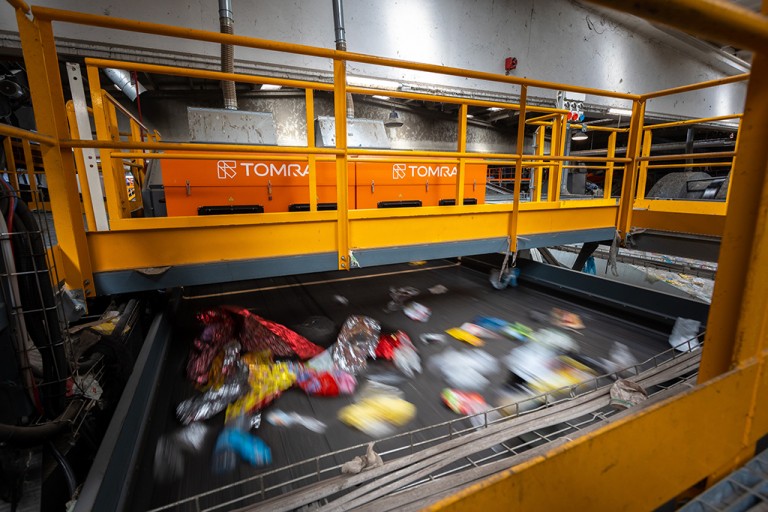 TOMRA's AUTOSORT sensor-based sorting system decreases contamination