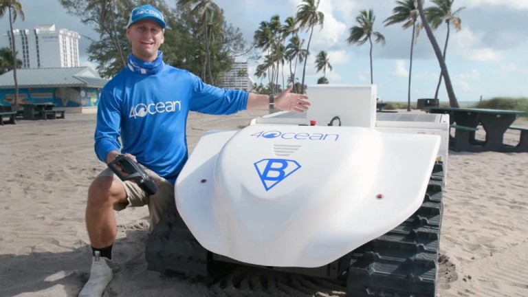 Beach-cleaning robot mechanically sifts sand to remove microplastics ...