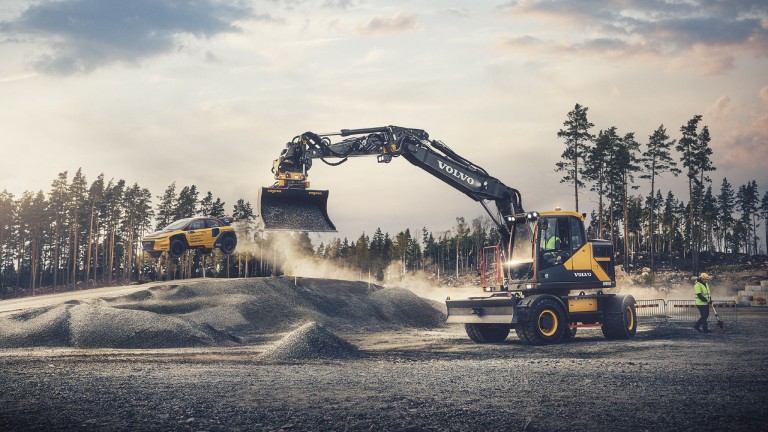 Volvo CE and World RX to collaborate on new rallycross tracks