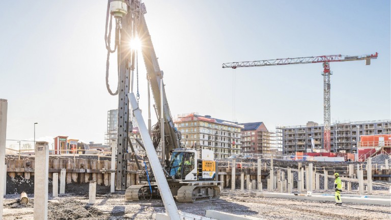 Liebherr battery-electric piling rig finds success on its first job site