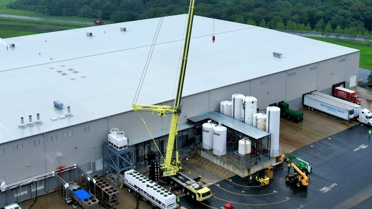 Tadano all-terrain crane meets unique challenge in tight plant lift