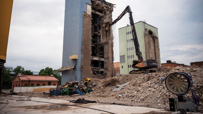 Dynaset dust suppression system proves successful on demolition job