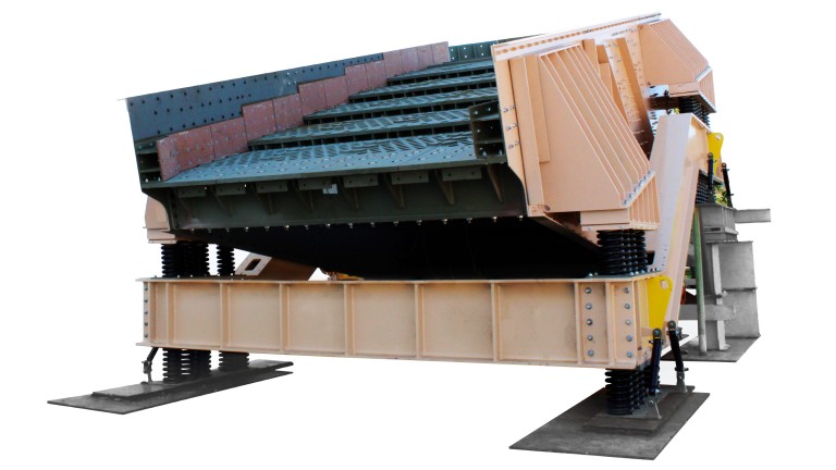 Haver & Boecker Niagara engineers gigantic 120-ton vibrating grizzly screen