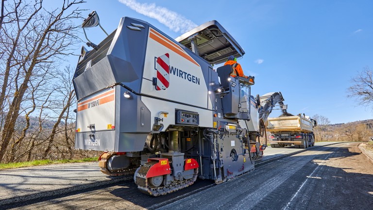 World premiere compact milling machine highlights Wirtgen display at ...