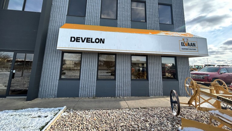 ELVAAN Equipment Solutions adds DEVELON dealerships in Alberta and Ontario