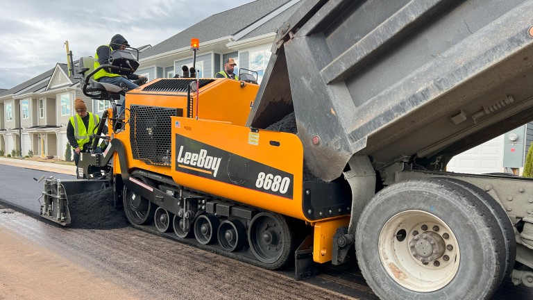 High capacity aLeeBoy to highlight high-capacity asphalt paver at World ...