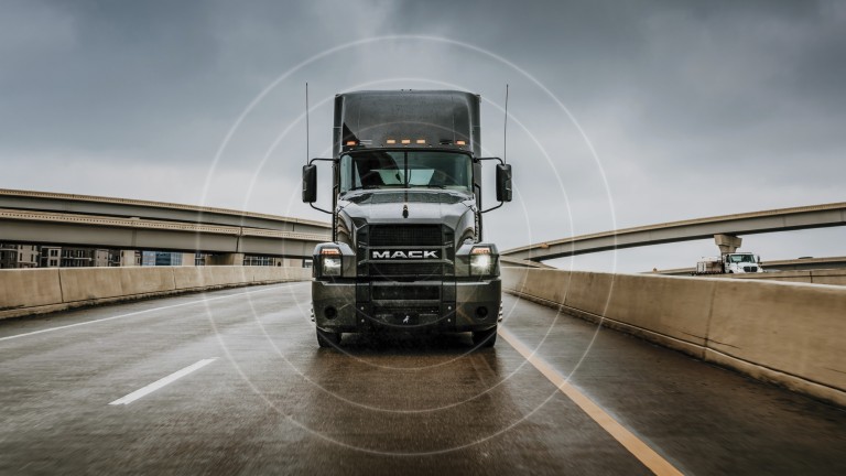 Mack celebrates 200,000 connected trucks built since 2014
