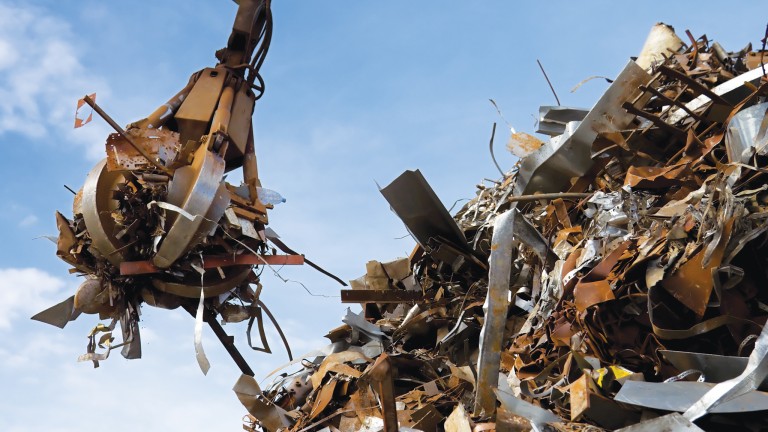How to prevent rust on scrap metal during winter