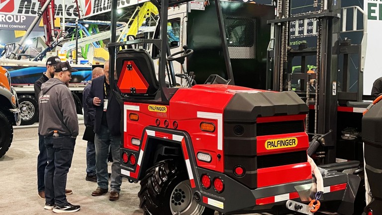 PALFINGER debuts new lifts at World of Concrete