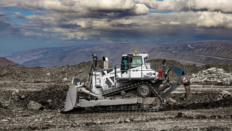 Trimble technology options are now available on Liebherr bulldozers